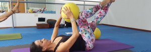 Pilates Acessórios - Conheça a Mini Flex Ball - Blog Pilates - O maior ...